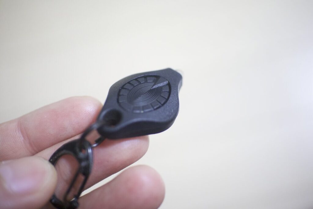 登山で頼れる小型ライト「PHOTON microlight II PRO」をレビュー！超軽量実測9gでどこにでも装着OK！ | HiKER H